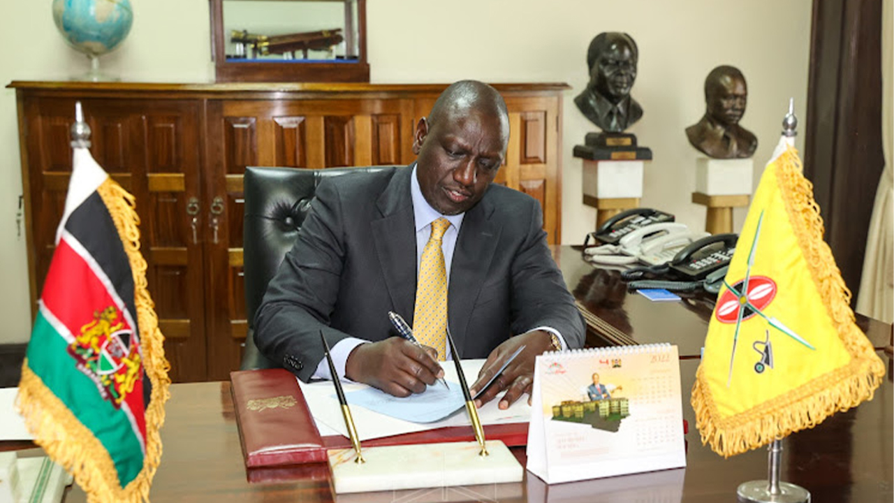 Inside President Ruto Mysterious Office: Hidden Treasures and State ...